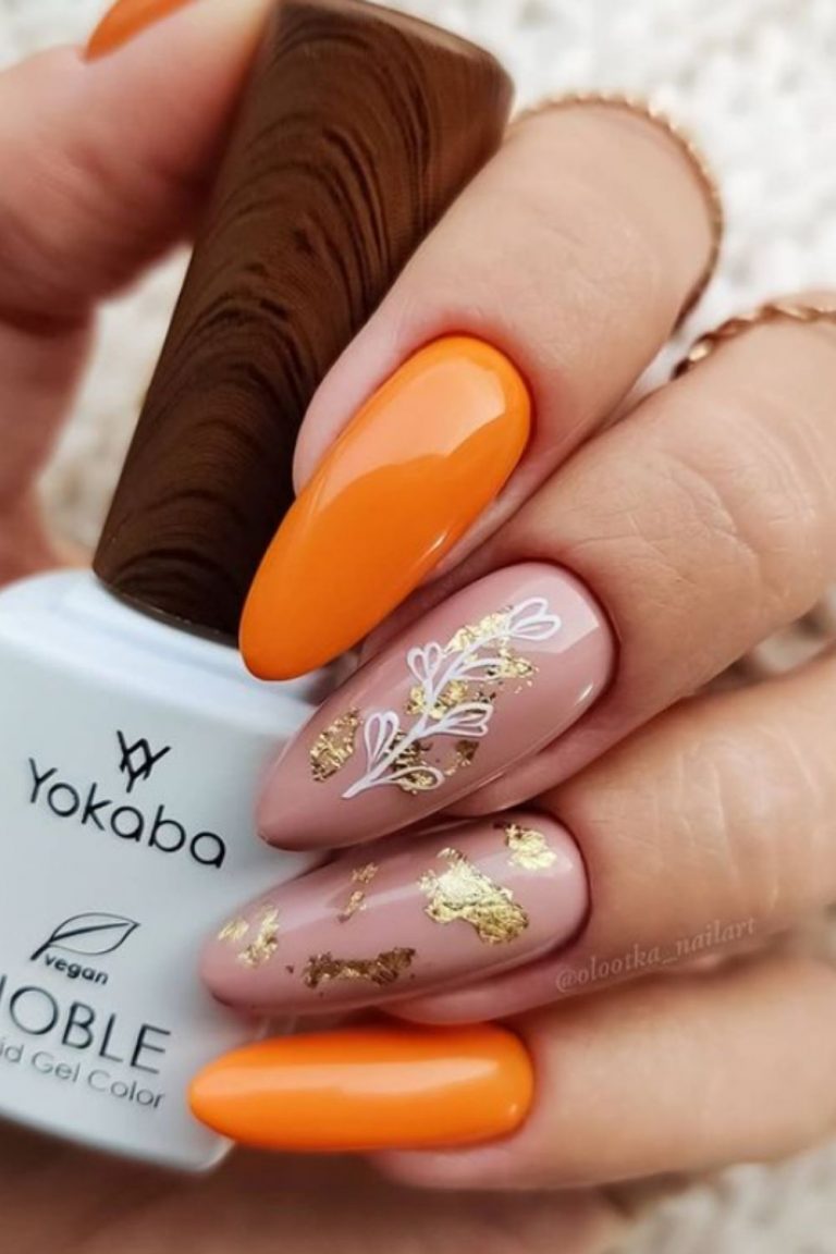 32 Beautiful Winter Nail Art Designs to Brighten Up the Season