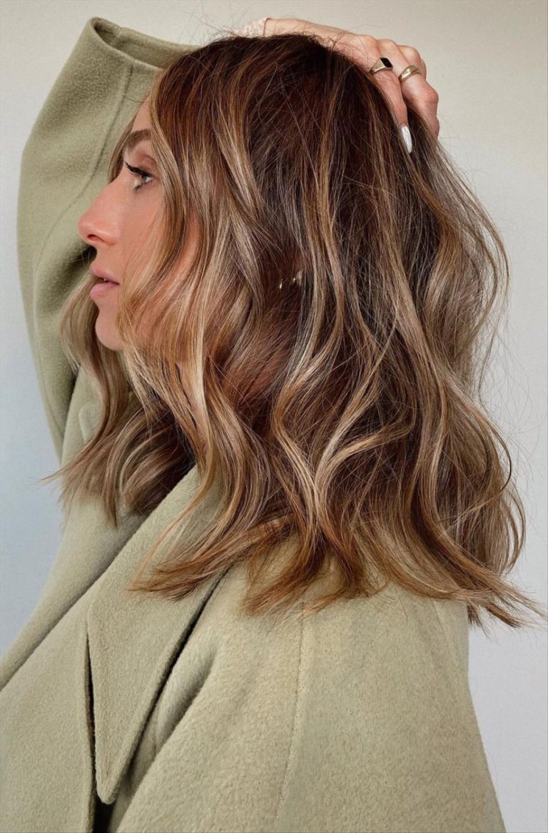 27 Pretty Blonde Highlights Ideas for Chic Looks - Lily Fashion Style
