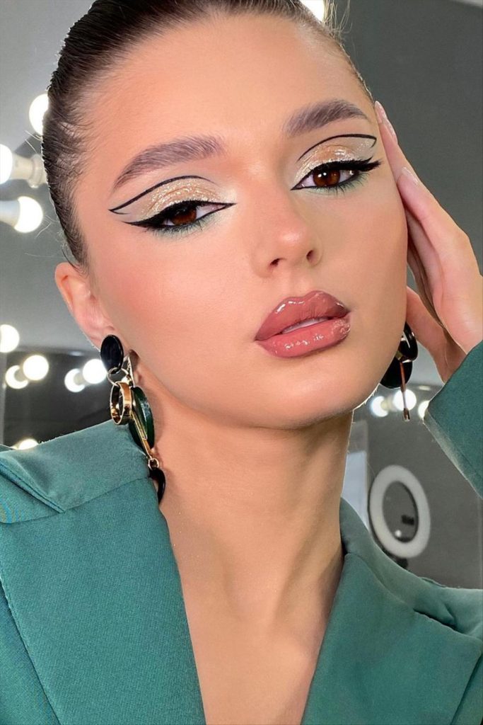 How to Rock the Green Eye Makeup Looks & Trend? - Lily Fashion Style