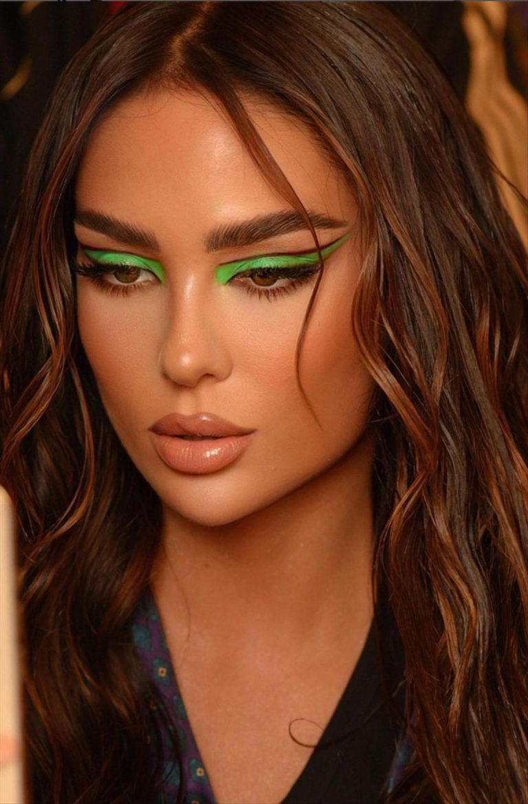 How to Rock the Green Eye Makeup Looks & Trend? - Lily Fashion Style