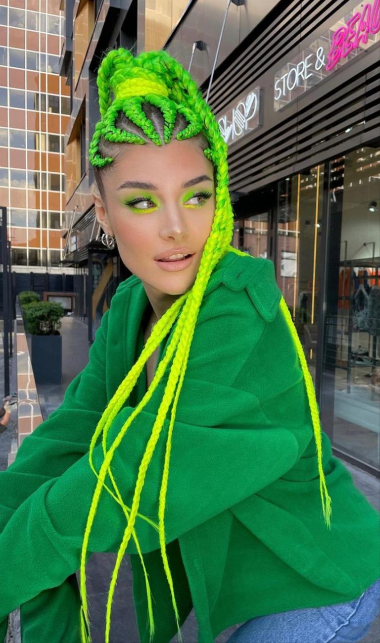 32 Cool braided hairstyle for your next look - Lily Fashion Style