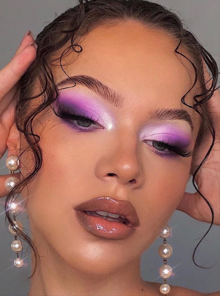 40 Trendy Fall Makeup Looks to Conquer the Season in 2022