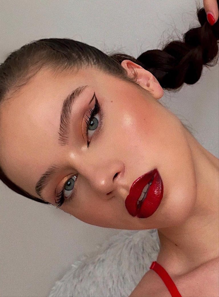 40 Trendy Fall Makeup Looks to Conquer the Season in 2022