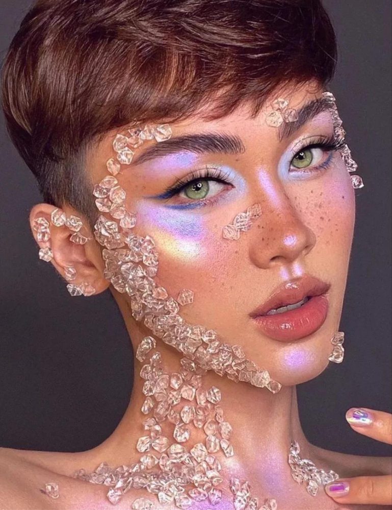 35+ Glam Christmas makeup looks and festival makeup ideas