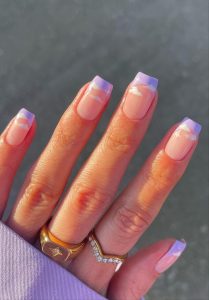 45 Elegant spring abstract nails and swirl nails to try - Lily Fashion ...