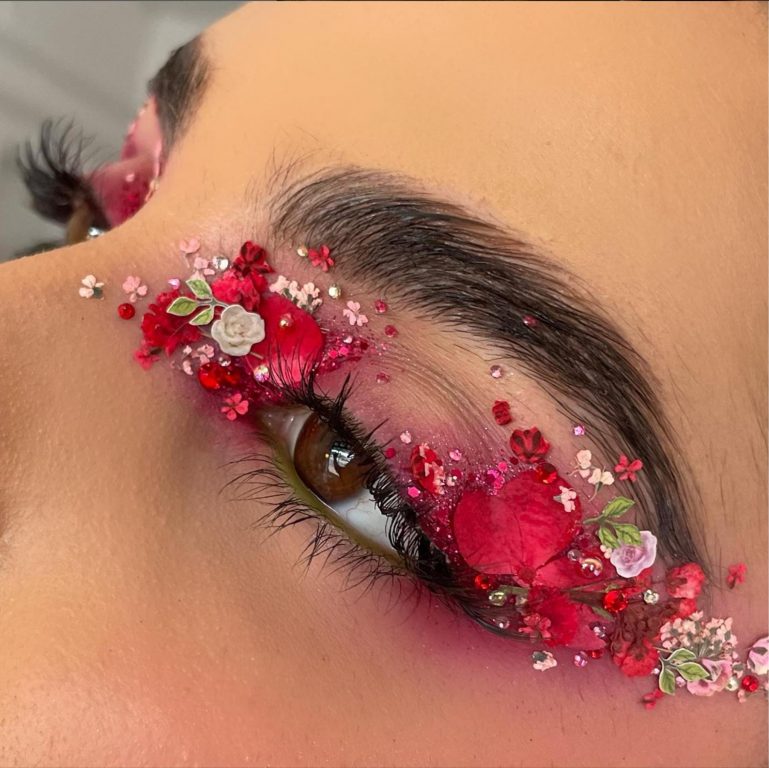 36 Sparkle & Glitter floral eye makeup looks ideas with rhinestone