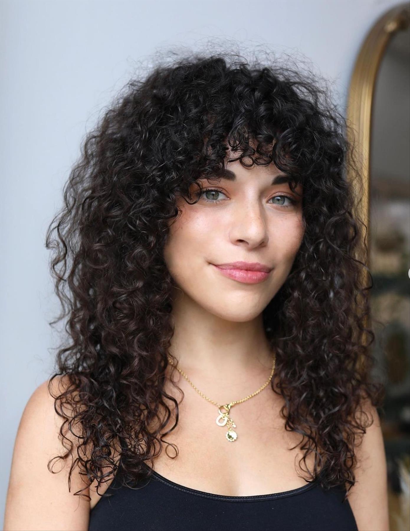 40 Trendy Shoulder Length Haircuts With Bangs Youll Love Page 2 Of 2