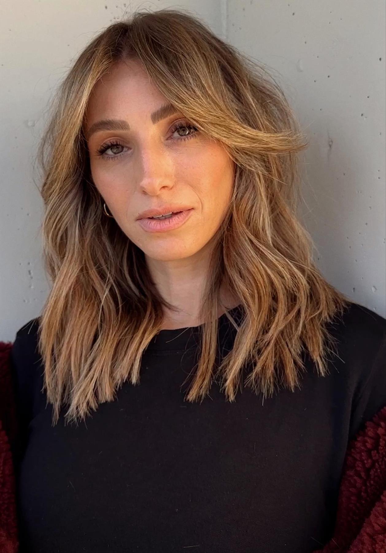 40 Trendy shoulder-length haircuts with bangs you'll love