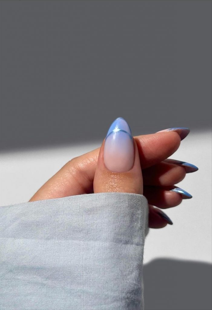 32 Fresh Short Almond Nails for a Stylish Summer Look